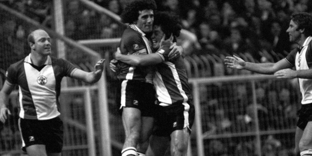 Former Middlesbrough and Southampton midfielder David Armstrong dies ...